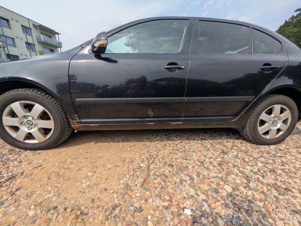 Skoda Octavia 2005 Viļņa, ar dzinēja tilpumu 1.90 L un nobraukumu 276 tūkst. km par 1500 €, foto 5 vietnē AUTOMOTO.COM.LV