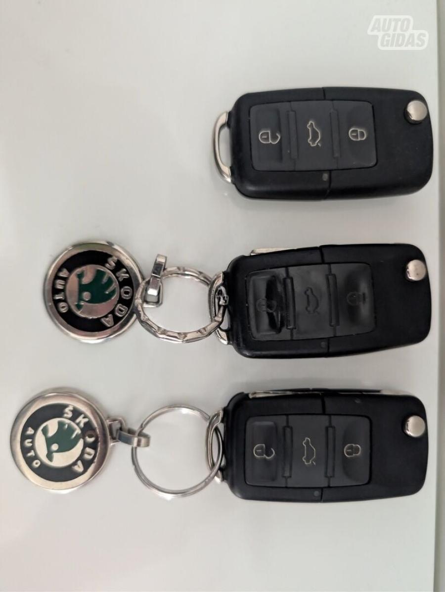Skoda Octavia 2005 Viļņa, ar dzinēja tilpumu 1.90 L un nobraukumu 276 tūkst. km par 1500 €, foto 17 vietnē AUTOMOTO.COM.LV