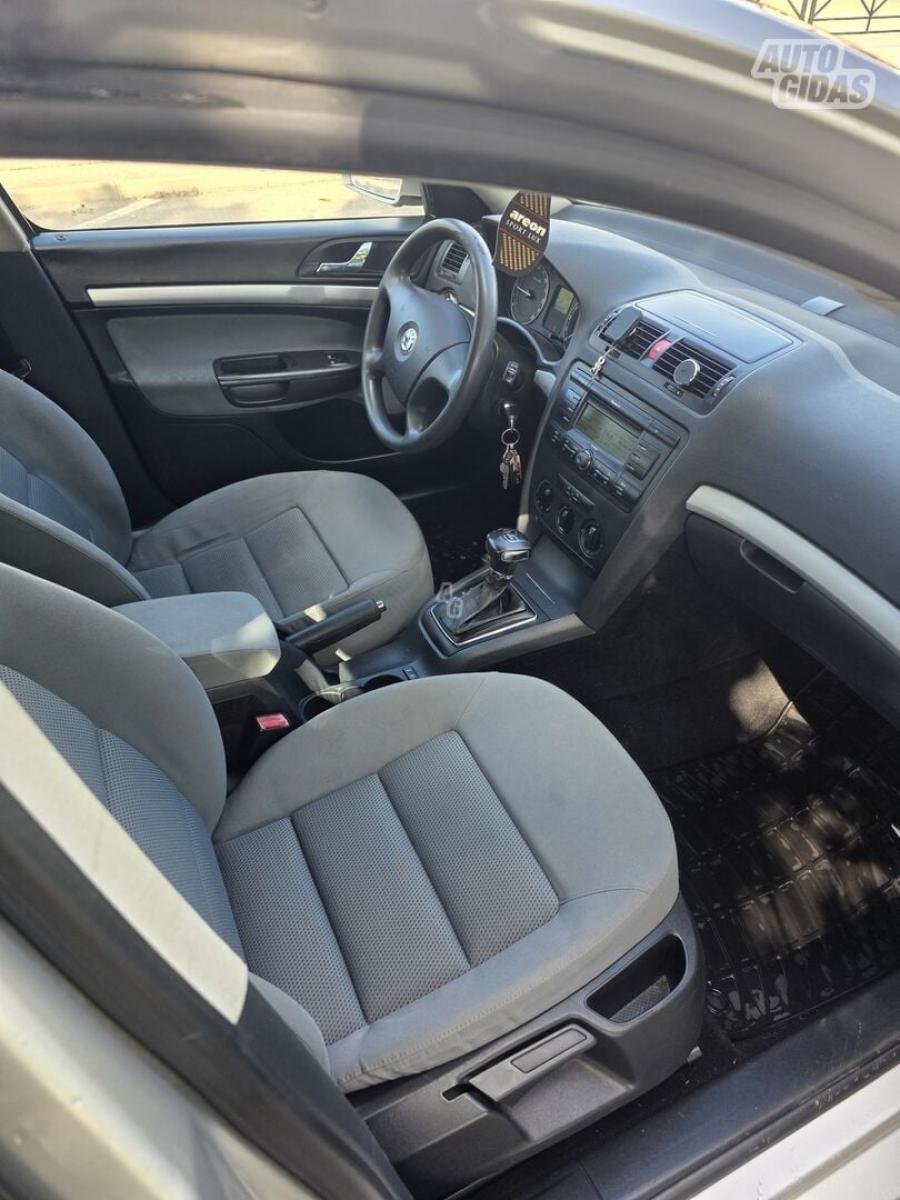 Skoda Octavia 2005 Telšiai, ar dzinēja tilpumu 1.90 L un nobraukumu 270 tūkst. km par 1550 €, foto 8 vietnē AUTOMOTO.COM.LV