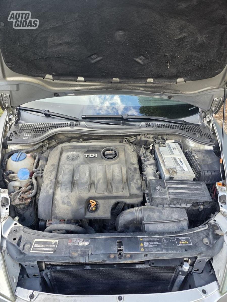 Skoda Octavia 2005 Telšiai, ar dzinēja tilpumu 1.90 L un nobraukumu 270 tūkst. km par 1550 €, foto 15 vietnē AUTOMOTO.COM.LV