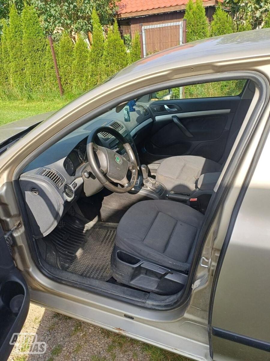 Skoda Octavia 2005 in Vilnius, with an engine capacity of 1.90 L and mileage of 365 thousand km for 1100 €, photo 1 on AUTOMOTO.COM.LV