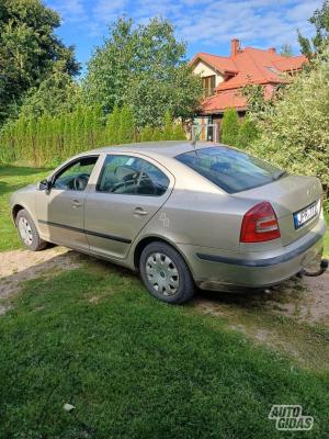 Skoda Octavia 2005 in Vilnius, with an engine capacity of 1.90 L and mileage of 365 thousand km for 1100 €, photo 5 on AUTOMOTO.COM.LV