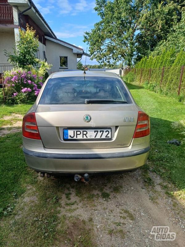 Skoda Octavia 2005 Viļņa, ar dzinēja tilpumu 1.90 L un nobraukumu 365 tūkst. km par 1100 €, foto 6 vietnē AUTOMOTO.COM.LV