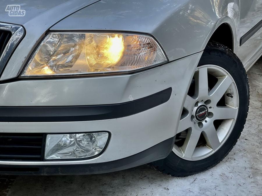 Skoda Octavia 2006 Viļņa, ar dzinēja tilpumu 2.00 L un nobraukumu 179 tūkst. km par 2850 €, foto 3 vietnē AUTOMOTO.COM.LV