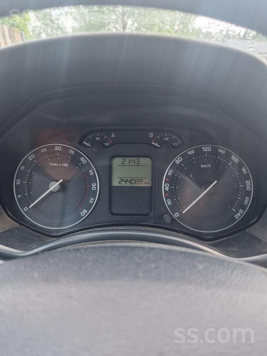 Шкода Октавия 2006 в Рига, объемом двигателя 1.90 л и пробегом 240 тыс. км за 1100 €, фото 5 на AUTOMOTO.COM.LV