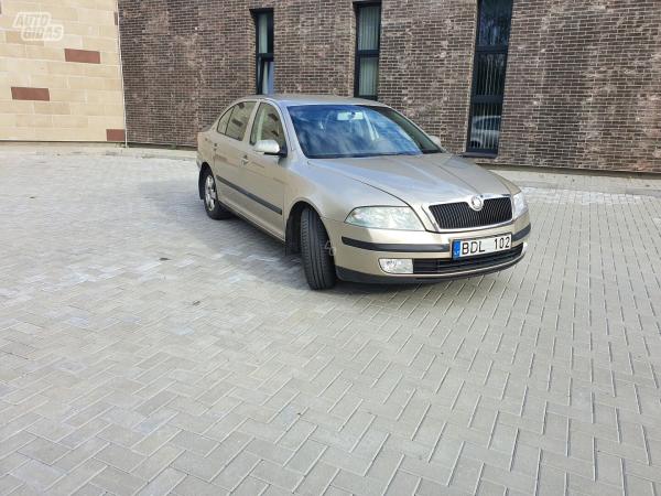Skoda Octavia 2006 Viļņa, ar dzinēja tilpumu 1.60 L un nobraukumu 3 tūkst. km par 600 €, foto 5 vietnē AUTOMOTO.COM.LV