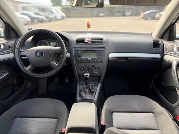 Skoda Octavia 2006 Narva, ar dzinēja tilpumu 2.00 L un nobraukumu 275 tūkst. km par 899 €, foto 6 vietnē AUTOMOTO.COM.LV
