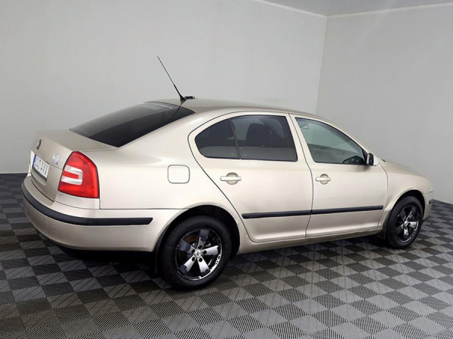 Шкода Октавия 2006 в Таллин, объемом двигателя 1.60 л и пробегом 355 тыс. км за 599 €, фото 4 на AUTOMOTO.COM.LV