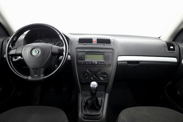 Шкода Октавия 2006 в Таллин, объемом двигателя 1.60 л и пробегом 355 тыс. км за 599 €, фото 5 на AUTOMOTO.COM.LV