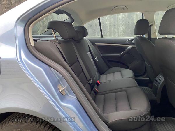 Skoda Octavia 2007 Tallina, ar dzinēja tilpumu 2.00 L un nobraukumu 228 tūkst. km par 3490 €, foto 11 vietnē AUTOMOTO.COM.LV