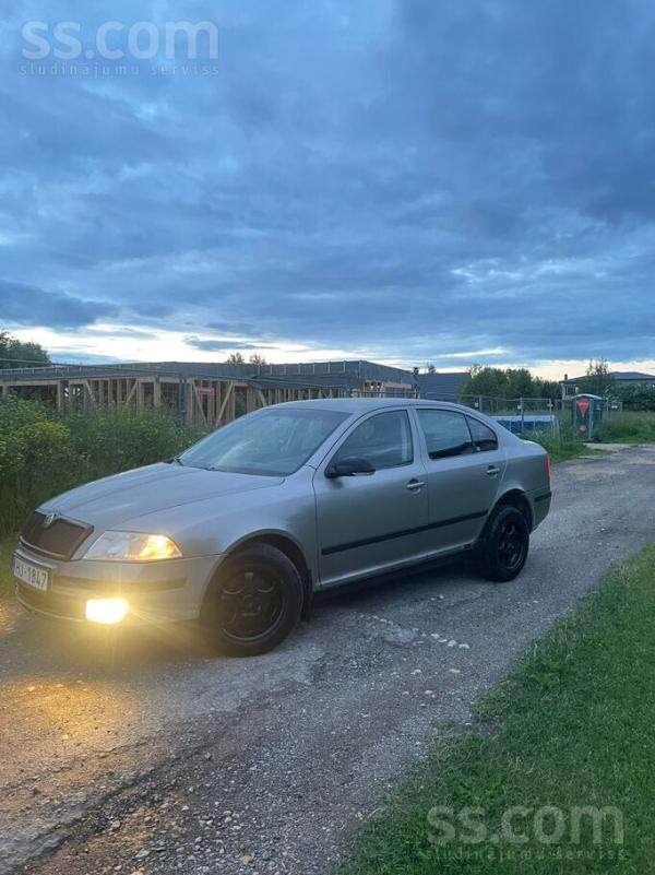 Skoda Octavia 2007 in Riga, with an engine capacity of 1.90 L and mileage of 290 thousand km for 950 €, photo 2 on AUTOMOTO.COM.LV