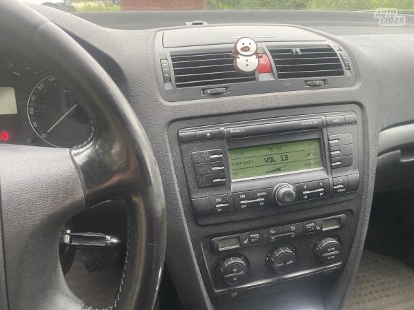 Skoda Octavia 2007 in Kretinga, with an engine capacity of 1.90 L and mileage of 450 thousand km for 450 €, photo 10 on AUTOMOTO.COM.LV