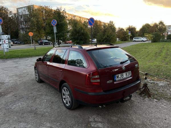 Skoda Octavia 2007 in Kaunas, with an engine capacity of 2.00 L and mileage of 300 thousand km for 1999 €, photo 6 on AUTOMOTO.COM.LV