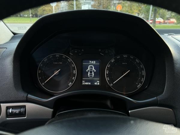 Skoda Octavia 2007 in Kaunas, with an engine capacity of 2.00 L and mileage of 300 thousand km for 1999 €, photo 8 on AUTOMOTO.COM.LV