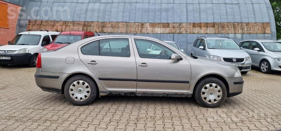 Skoda Octavia 2008 Valmiera, ar dzinēja tilpumu 1.60 L un nobraukumu 218 tūkst. km par 850 €, foto 2 vietnē AUTOMOTO.COM.LV