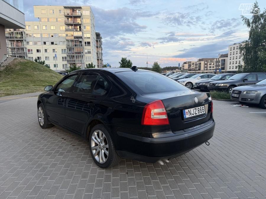 Skoda Octavia 2008 in Vilnius, with an engine capacity of 1.90 L and mileage of 395 thousand km for 1900 €, photo 6 on AUTOMOTO.COM.LV