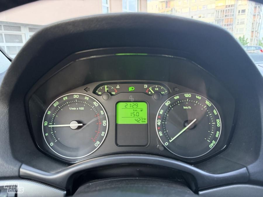 Skoda Octavia 2008 in Vilnius, with an engine capacity of 1.90 L and mileage of 395 thousand km for 1900 €, photo 18 on AUTOMOTO.COM.LV