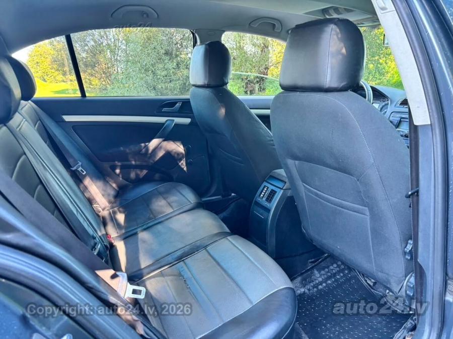 Skoda Octavia 2008 Narva, ar dzinēja tilpumu 1.60 L un nobraukumu 290 tūkst. km par 990 €, foto 3 vietnē AUTOMOTO.COM.LV