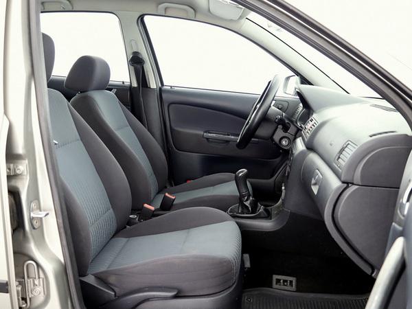 Skoda Octavia 2008 in Tallinn, with an engine capacity of 1.60 L and mileage of 248 thousand km for 999 €, photo 7 on AUTOMOTO.COM.LV