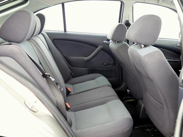 Skoda Octavia 2008 in Tallinn, with an engine capacity of 1.60 L and mileage of 248 thousand km for 999 €, photo 8 on AUTOMOTO.COM.LV