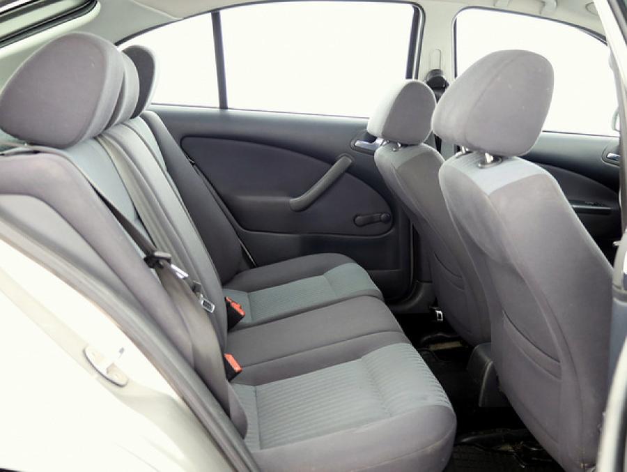 Skoda Octavia 2008 in Tallinn, with an engine capacity of 1.60 L and mileage of 248 thousand km for 999 €, photo 8 on AUTOMOTO.COM.LV