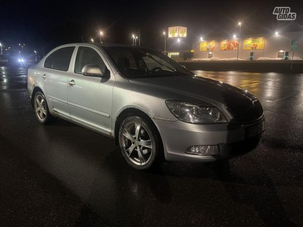 Skoda Octavia 2010 in Utena, with an engine capacity of 1.90 L and mileage of 355 thousand km for 799 €, photo 6 on AUTOMOTO.COM.LV