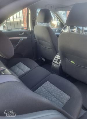 Skoda Octavia 2010 in Klaipeda, with an engine capacity of 1.90 L and mileage of 18 thousand km for 3000 €, photo 7 on AUTOMOTO.COM.LV