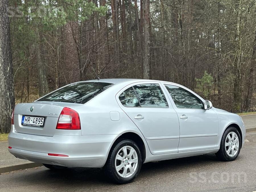Skoda Octavia 2011 in Valmiera, with an engine capacity of 1.60 L and mileage of 0 thousand km for 2800 €, photo 4 on AUTOMOTO.COM.LV