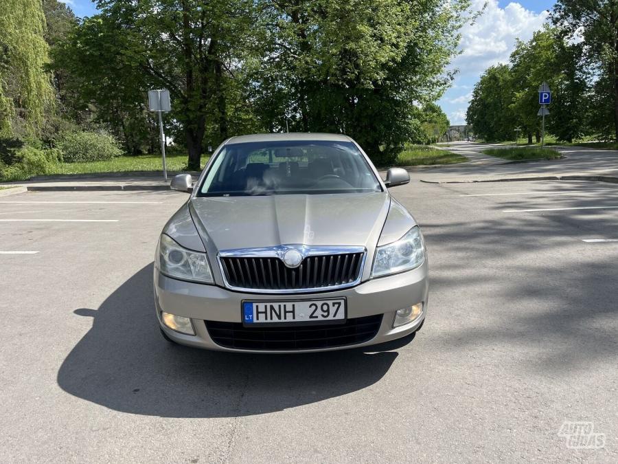 Шкода Октавия 2011 в Паневежис, объемом двигателя 1.60 л и пробегом 256 тыс. км за 2200 €, фото 3 на AUTOMOTO.COM.LV