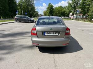 Шкода Октавия 2011 в Паневежис, объемом двигателя 1.60 л и пробегом 256 тыс. км за 2200 €, фото 6 на AUTOMOTO.COM.LV