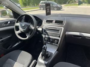 Шкода Октавия 2011 в Паневежис, объемом двигателя 1.60 л и пробегом 256 тыс. км за 2200 €, фото 9 на AUTOMOTO.COM.LV