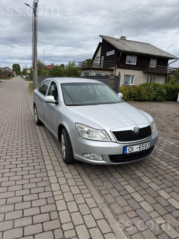 Skoda Octavia 2011 in Ventspils, with an engine capacity of 1.60 L and mileage of 413 thousand km for 2495 €, photo 1 on AUTOMOTO.COM.LV