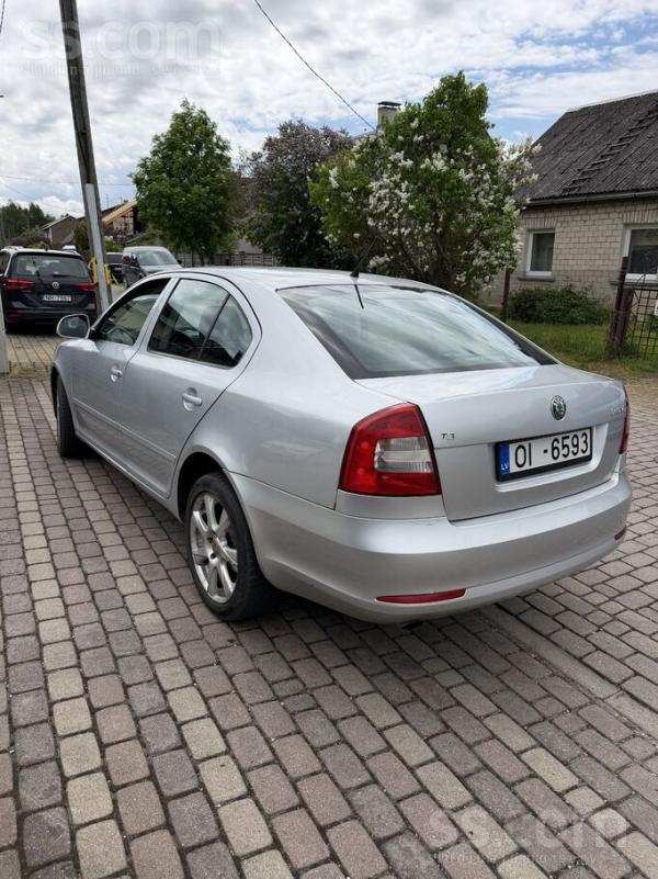 Skoda Octavia 2011 in Ventspils, with an engine capacity of 1.60 L and mileage of 413 thousand km for 2495 €, photo 3 on AUTOMOTO.COM.LV