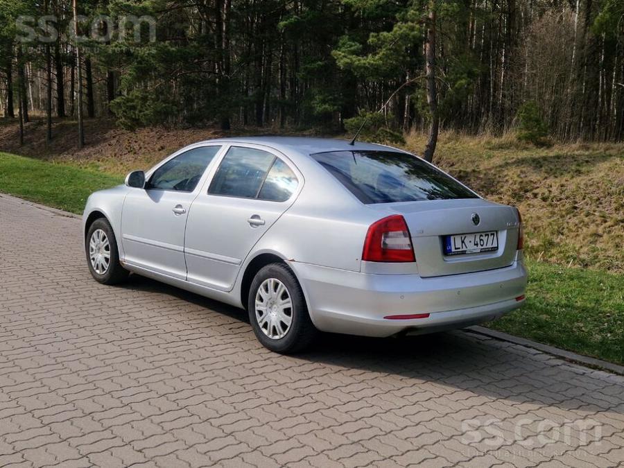 Skoda Octavia 2011 in Dobele, with an engine capacity of 1.60 L and mileage of 248 thousand km for 2000 €, photo 3 on AUTOMOTO.COM.LV