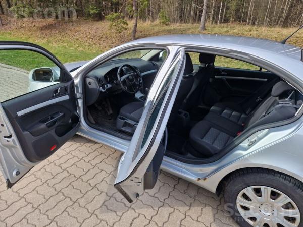 Skoda Octavia 2011 Dobele, ar dzinēja tilpumu 1.60 L un nobraukumu 248 tūkst. km par 2000 €, foto 5 vietnē AUTOMOTO.COM.LV