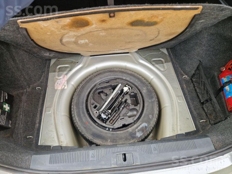 Skoda Octavia 2011 in Dobele, with an engine capacity of 1.60 L and mileage of 248 thousand km for 2000 €, photo 10 on AUTOMOTO.COM.LV