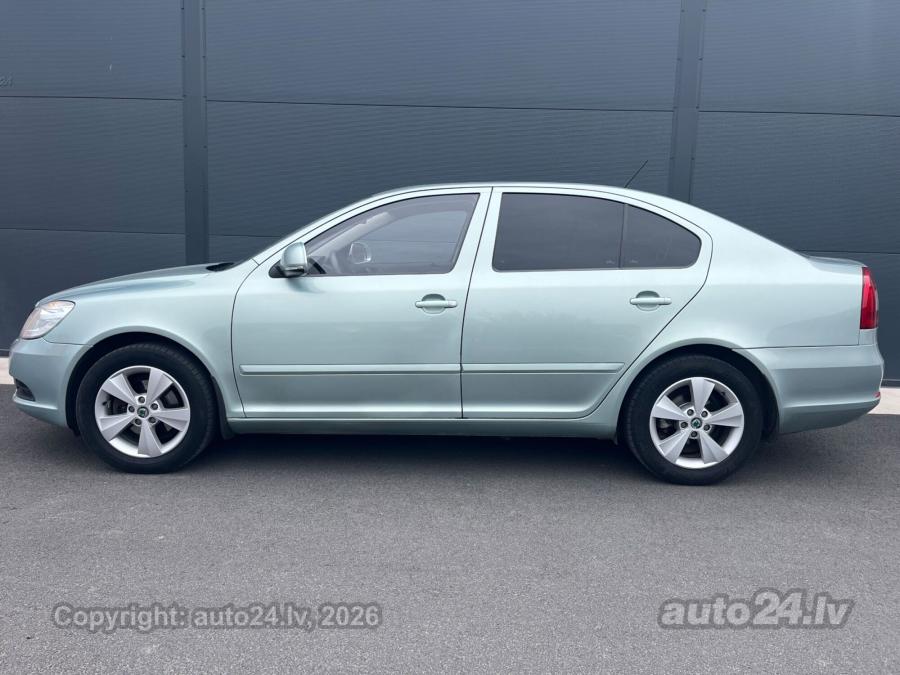 Skoda Octavia 2012 in Kuressaare, with an engine capacity of 1.20 L and mileage of 200 thousand km for 3590 €, photo 9 on AUTOMOTO.COM.LV