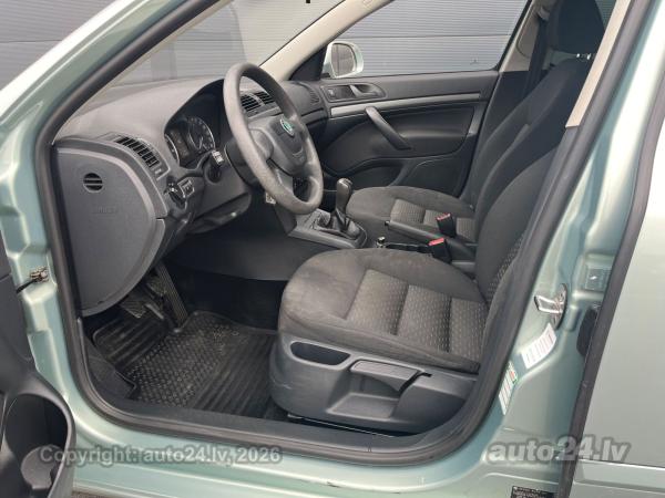 Skoda Octavia 2012 Kuresāre, ar dzinēja tilpumu 1.20 L un nobraukumu 200 tūkst. km par 3590 €, foto 9 vietnē AUTOMOTO.COM.LV
