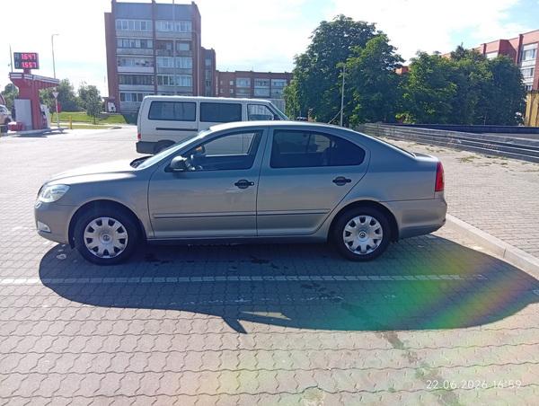 Skoda Octavia 2012 Sillamē, ar dzinēja tilpumu 1.60 L un nobraukumu 131 tūkst. km par 3800 €, foto 6 vietnē AUTOMOTO.COM.LV