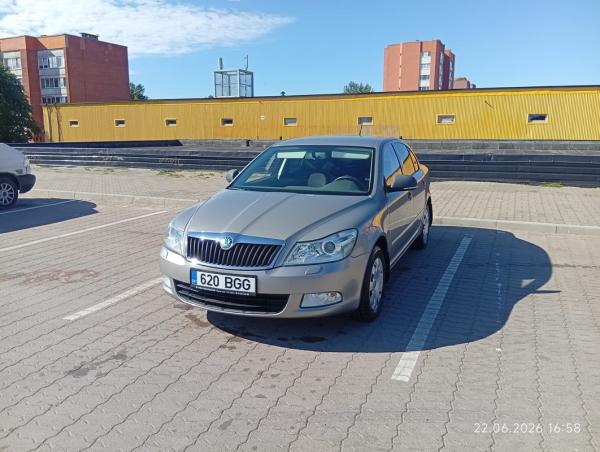 Skoda Octavia 2012 Sillamē, ar dzinēja tilpumu 1.60 L un nobraukumu 131 tūkst. km par 3800 €, foto 9 vietnē AUTOMOTO.COM.LV