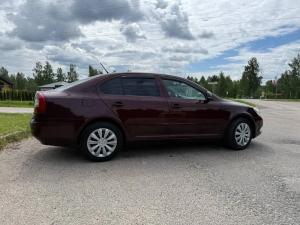Skoda Octavia 2012 in Riga, with an engine capacity of 1.60 L and mileage of 275 thousand km for 2900 €, photo 5 on AUTOMOTO.COM.LV