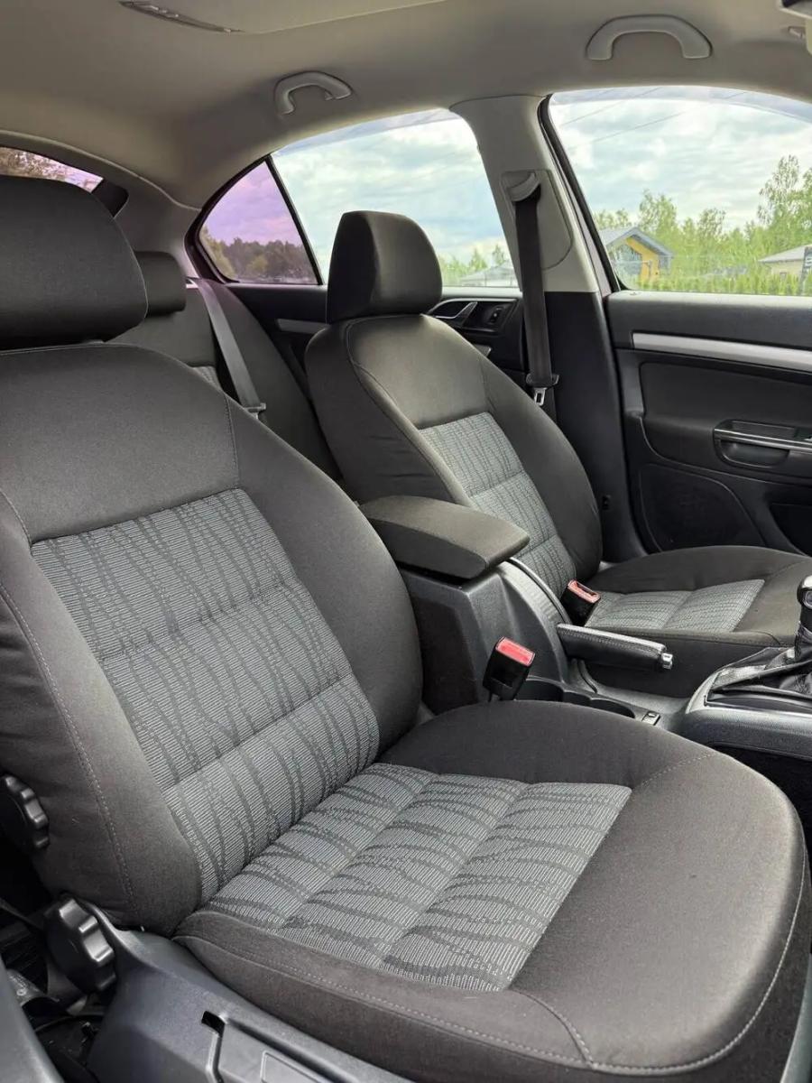Skoda Octavia 2012 in Riga, with an engine capacity of 1.60 L and mileage of 275 thousand km for 2900 €, photo 12 on AUTOMOTO.COM.LV