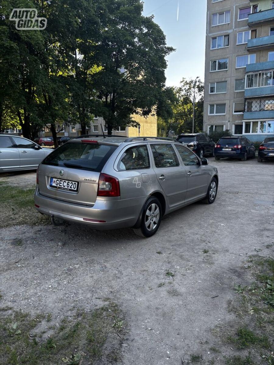 Skoda Octavia 2012 Viļņa, ar dzinēja tilpumu 1.60 L un nobraukumu 295 tūkst. km par 3200 €, foto 3 vietnē AUTOMOTO.COM.LV