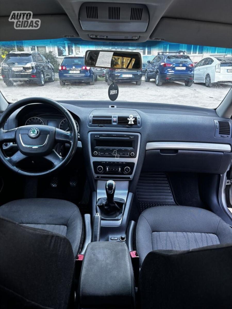 Skoda Octavia 2012 Viļņa, ar dzinēja tilpumu 1.60 L un nobraukumu 295 tūkst. km par 3200 €, foto 9 vietnē AUTOMOTO.COM.LV