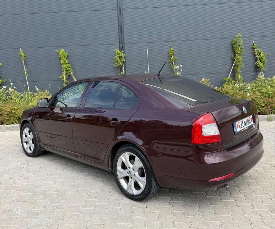 Skoda Octavia 2012 Viļņa, ar dzinēja tilpumu 1.39 L un nobraukumu 179 tūkst. km par 3900 €, foto 5 vietnē AUTOMOTO.COM.LV