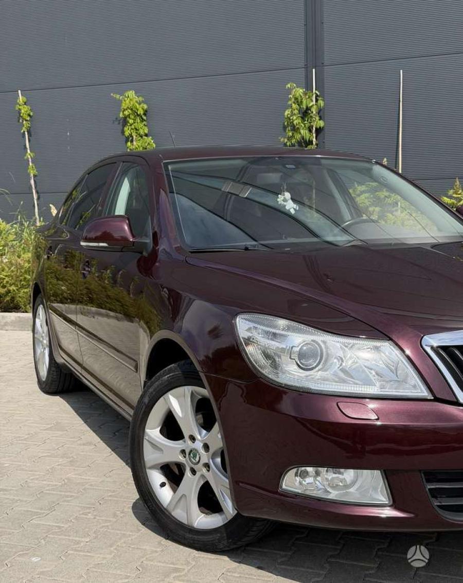 Skoda Octavia 2012 Viļņa, ar dzinēja tilpumu 1.39 L un nobraukumu 179 tūkst. km par 3900 €, foto 7 vietnē AUTOMOTO.COM.LV