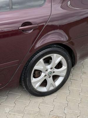 Skoda Octavia 2012 Viļņa, ar dzinēja tilpumu 1.39 L un nobraukumu 179 tūkst. km par 3900 €, foto 10 vietnē AUTOMOTO.COM.LV
