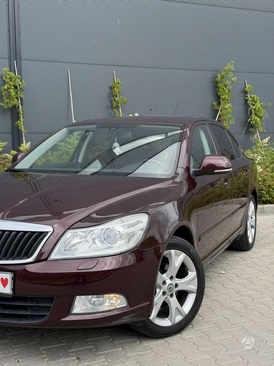 Skoda Octavia 2012 Viļņa, ar dzinēja tilpumu 1.39 L un nobraukumu 179 tūkst. km par 3900 €, foto 13 vietnē AUTOMOTO.COM.LV