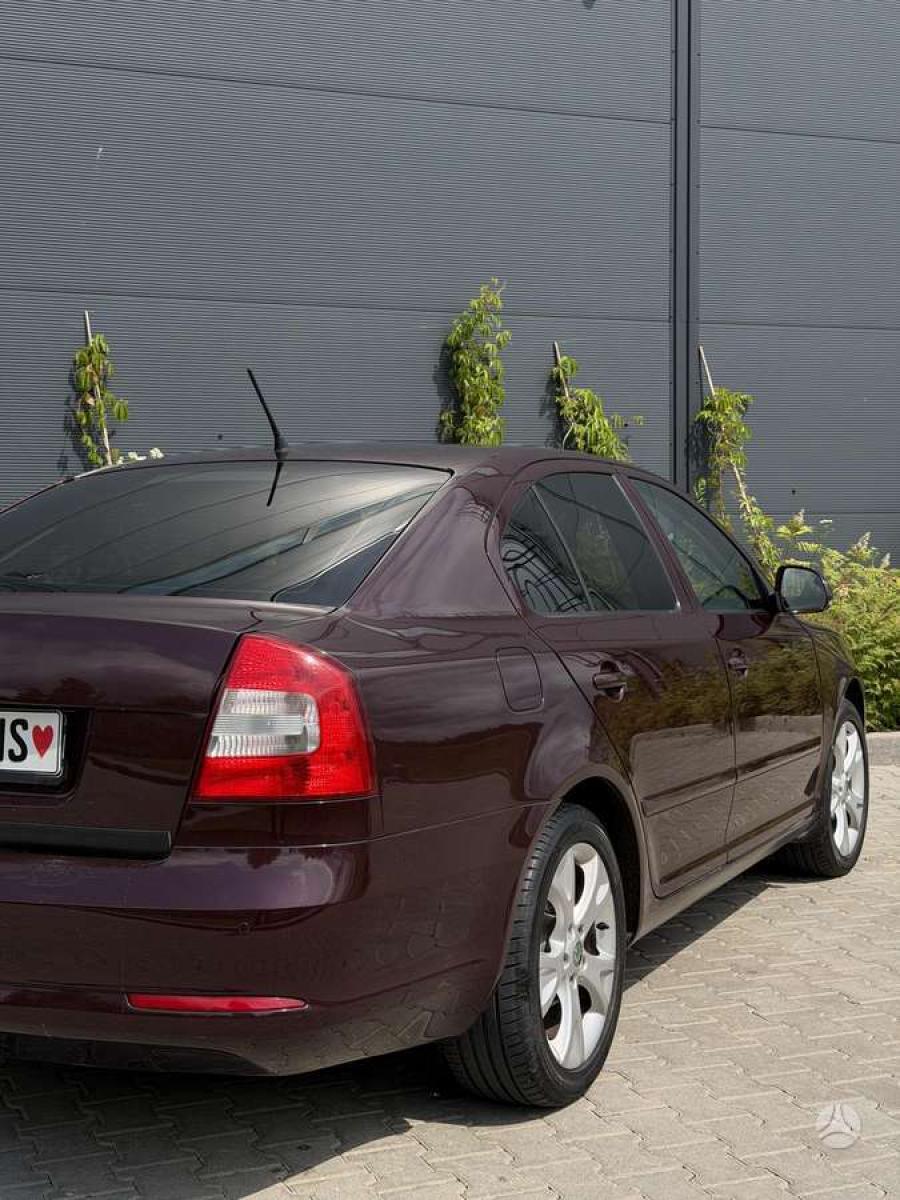 Skoda Octavia 2012 Viļņa, ar dzinēja tilpumu 1.39 L un nobraukumu 179 tūkst. km par 3900 €, foto 14 vietnē AUTOMOTO.COM.LV