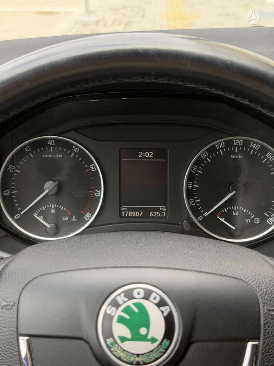 Skoda Octavia 2012 Viļņa, ar dzinēja tilpumu 1.39 L un nobraukumu 179 tūkst. km par 3900 €, foto 22 vietnē AUTOMOTO.COM.LV